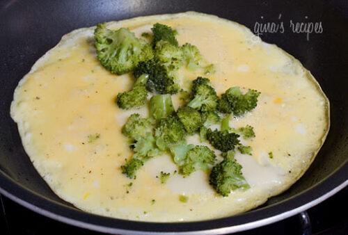 Broccoli and Cheese Omelet - Skinnytaste