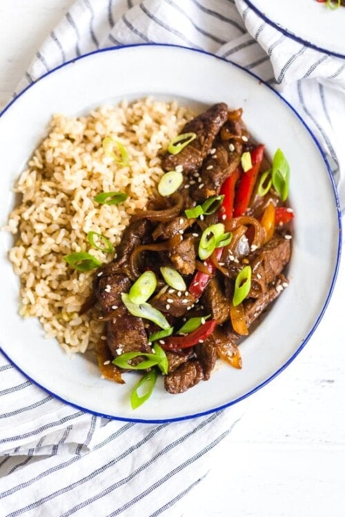 Quick and Easy Pepper Steak Recipe - Ready in 20 Minutes!