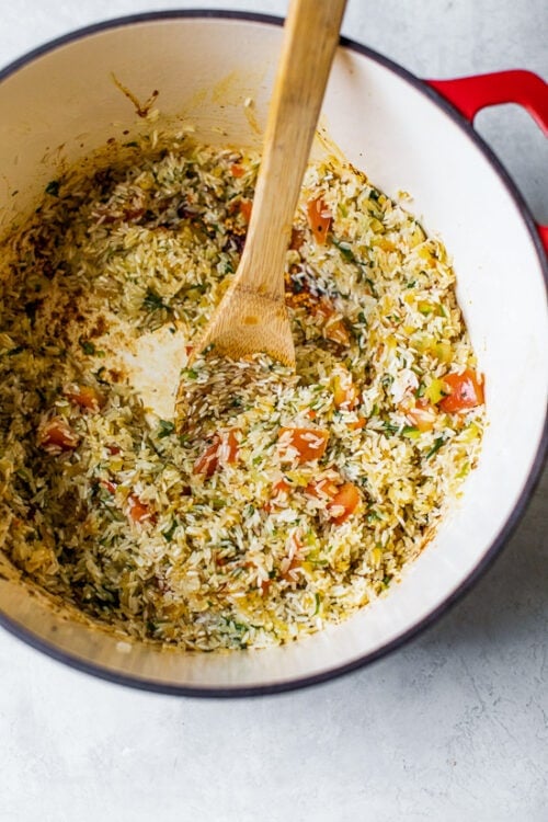 Arroz Con Pollo (Latin Rice and Chicken) | Skinnytaste