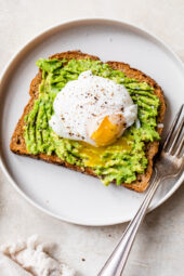 Avocado Toast with Egg (4 Easy Ways) - Skinnytaste