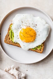 Avocado Toast with Egg (4 Easy Ways) - Skinnytaste