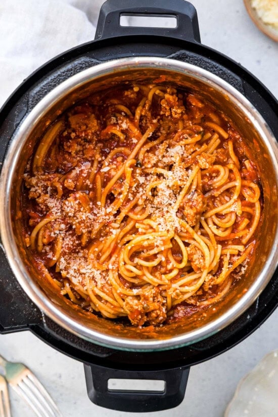 Instant Pot Spaghetti and Meat Sauce (One-Pot Meal) l Skinnytaste ...