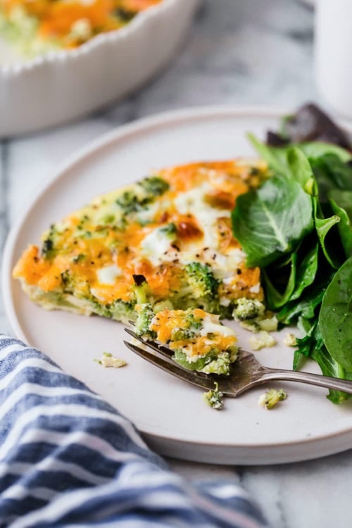 Crustless Broccoli Cheddar Quiche (Low-Carb)