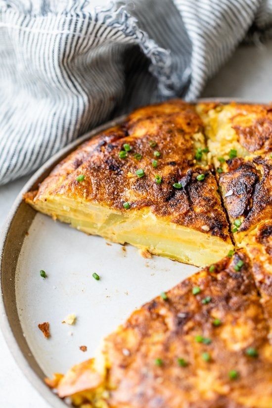 Spanish Tortilla with Pimenton Aioli - Skinnytaste