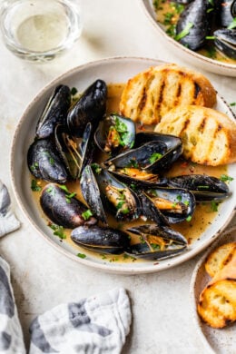 Drunken Mussels - Skinnytaste
