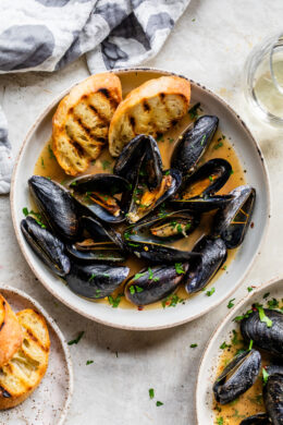 Drunken Mussels - Skinnytaste