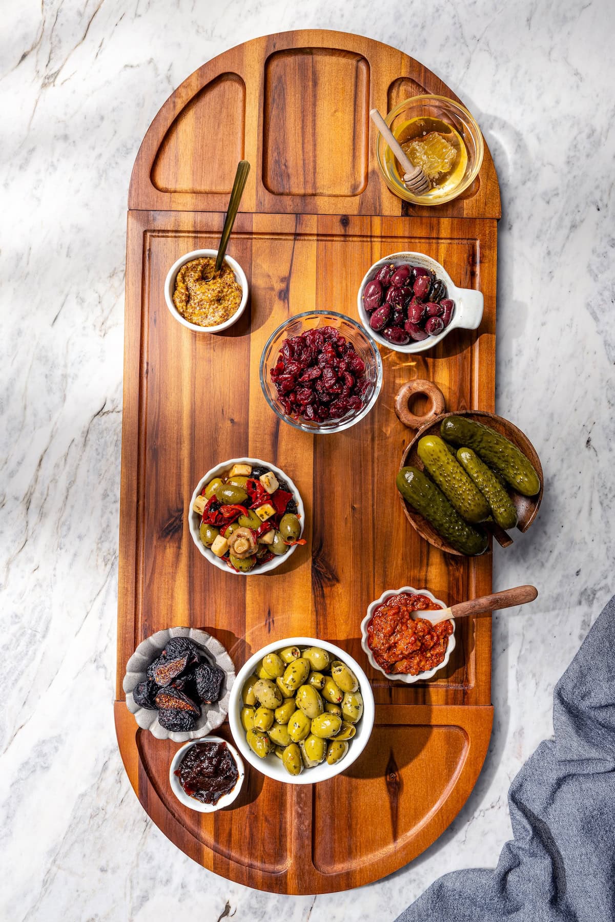 How to Make a Charcuterie and Cheese Board – Nature's Gateway