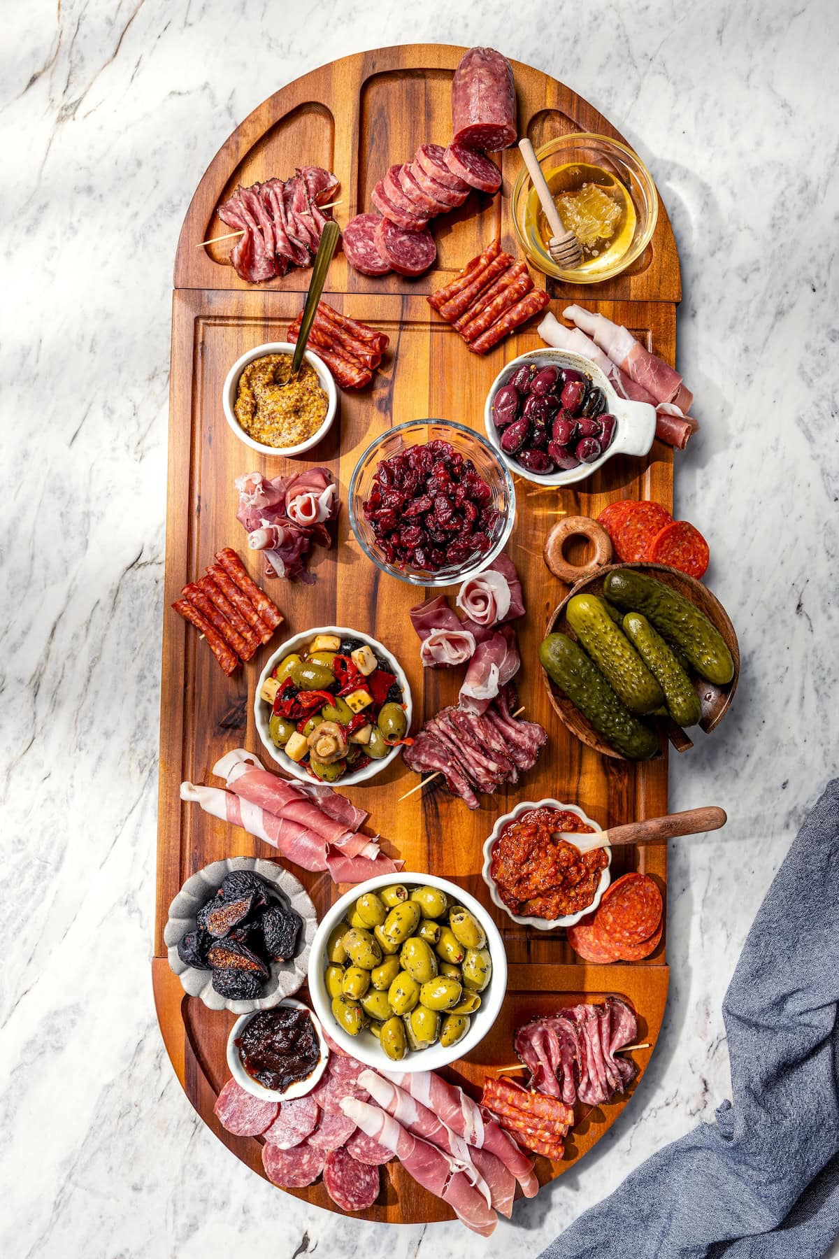 How to Make a Charcuterie and Cheese Board – coolforests