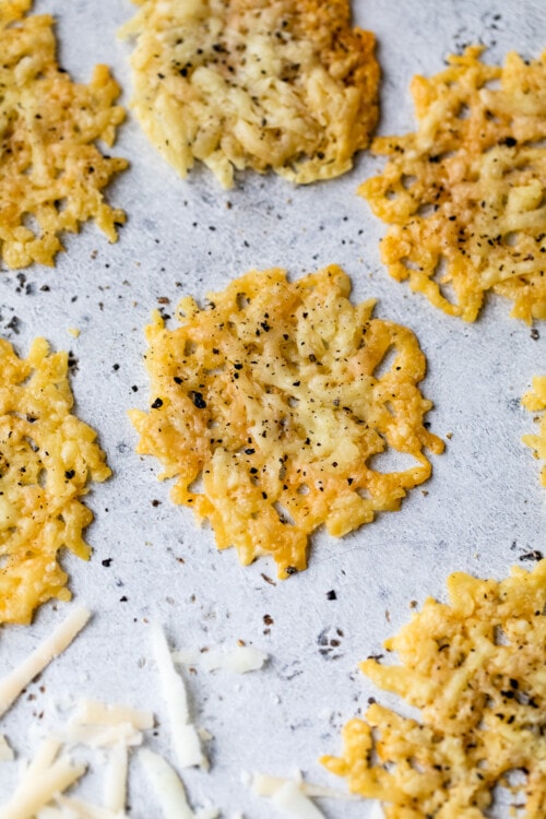 Cacio e Pepe Cheese Crisps - Tastyfactory