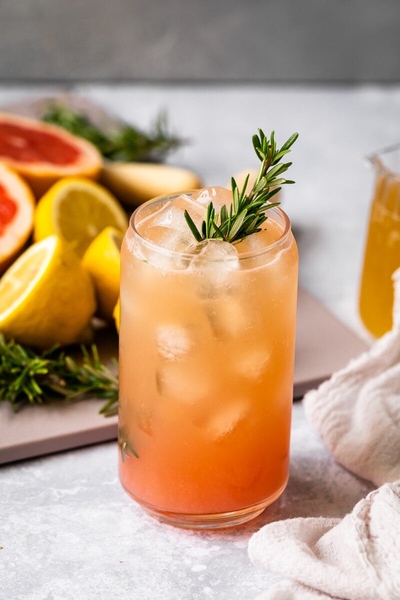 Grapefruit-Ginger Kombucha Mocktail - Skinnytaste