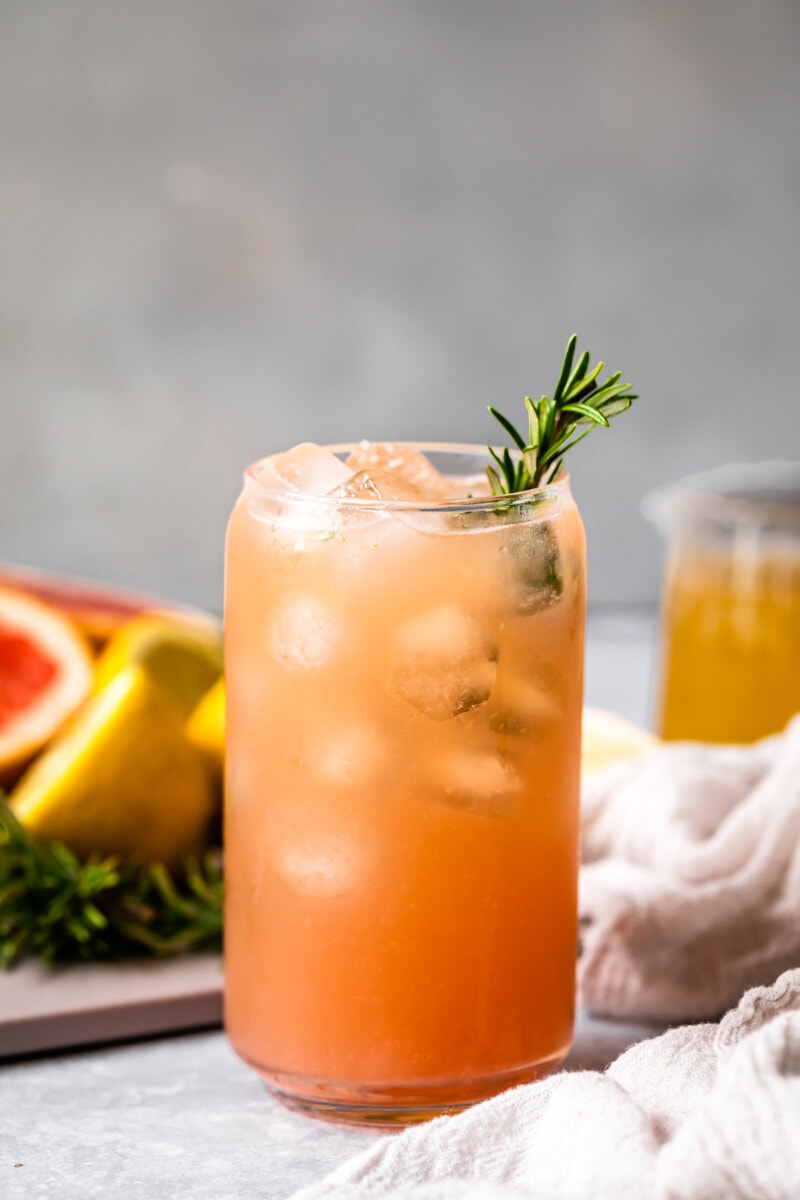 Grapefruit-Ginger Kombucha Mocktail - Recipe Chronicle