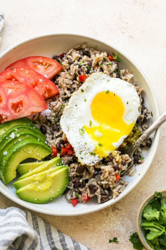 Gallo Pinto (Costa Rican Beans and Rice) - Skinnytaste
