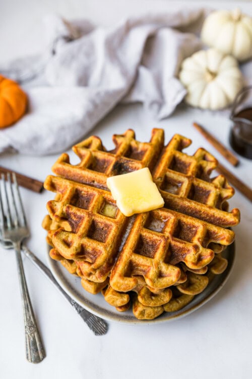 Pumpkin Waffles - Skinnytaste