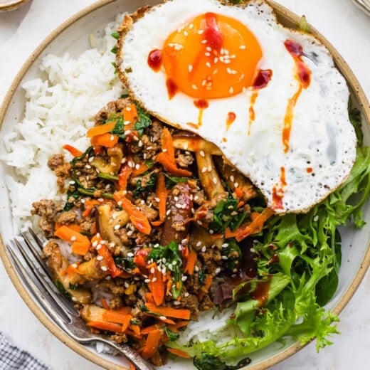 Ground Beef Bibimbap (Easy Korean-Inspired One-Skillet Bowl) - Skinnytaste