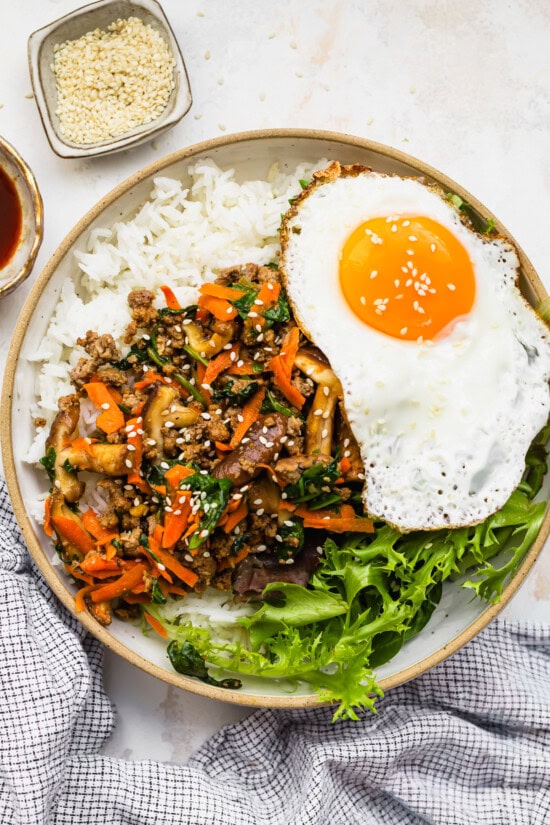 Ground Beef Bibimbap (Easy Korean-Inspired One-Skillet Bowl) - Skinnytaste